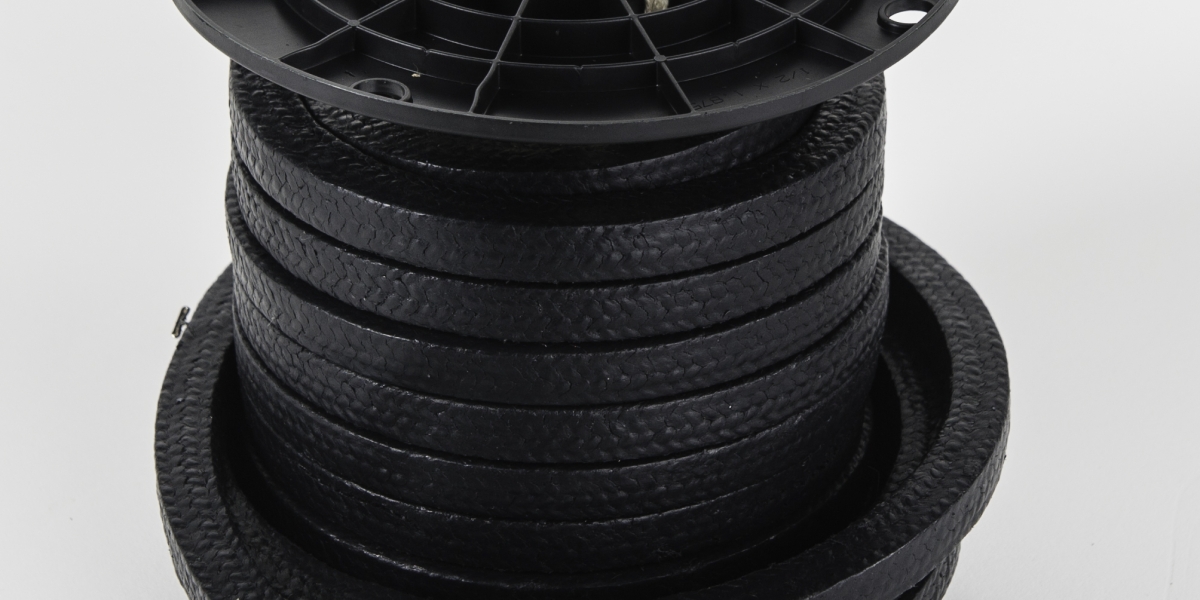 Synthetic Yarn Packing with Graphite | Phelps Industrial Products